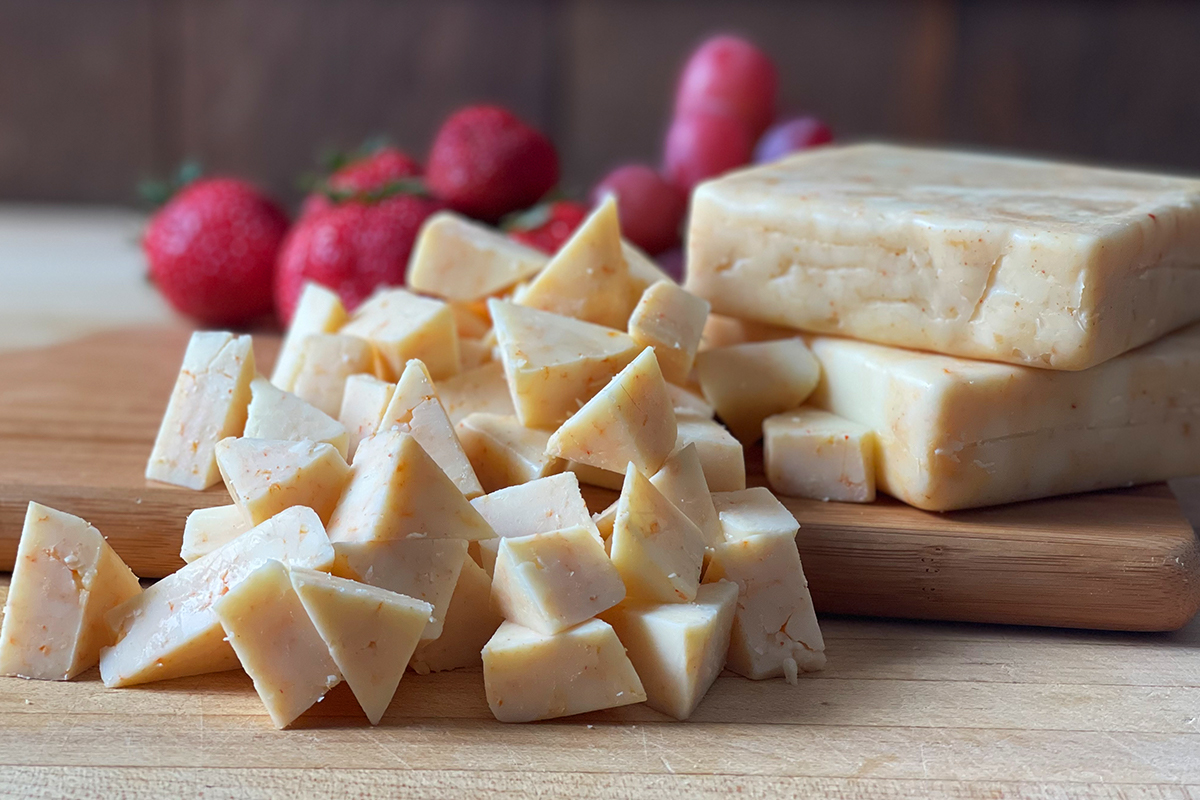 Kickin' Buffalo Cheddar for Sale | S. Clyde Weaver